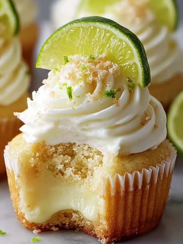 Easy Hostess Cupcakes Recipe Ready in 15 minutes!